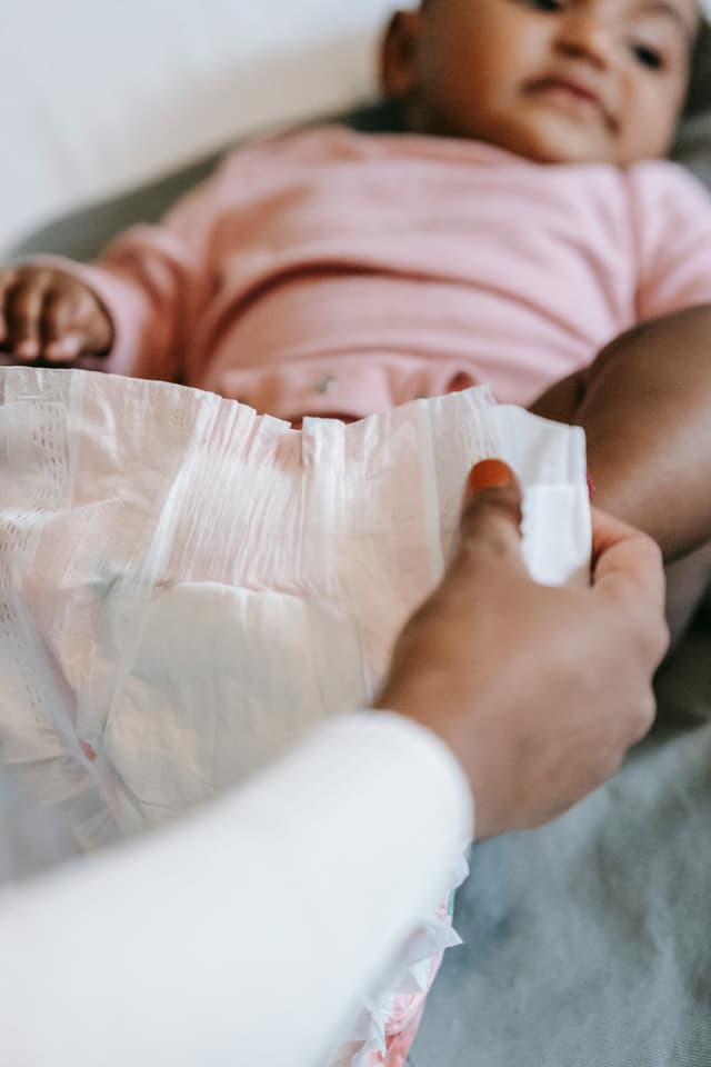 How Many Wet and Dirty Diapers Should a Newborn Have?